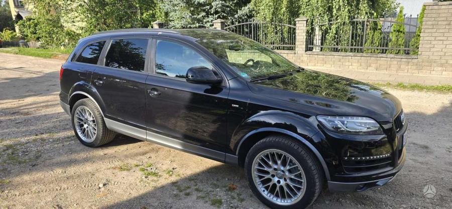 Melns Audi Q7 2014 Viļņa, ar dzinēja tilpumu 4.20 L un nobraukumu 332 tūkst. km par 13300 €, foto 4 vietnē AUTOMOTO.COM.LV