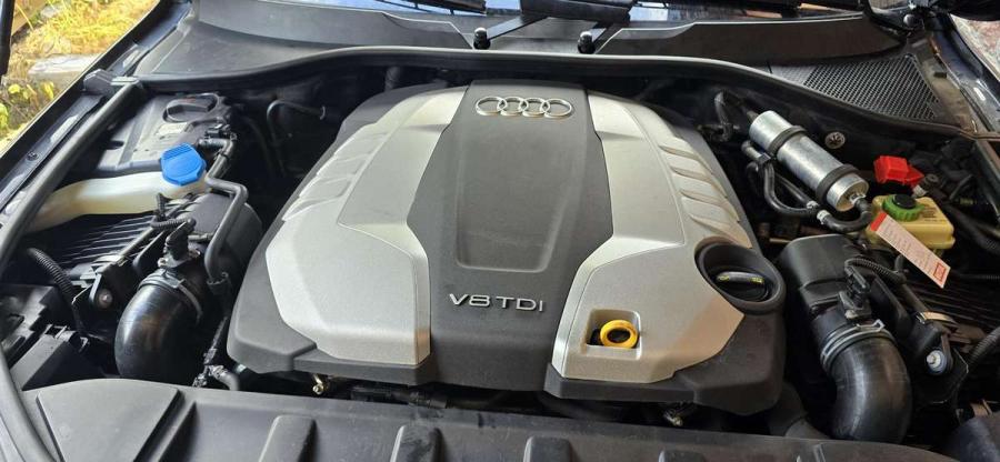 Melns Audi Q7 2014 Viļņa, ar dzinēja tilpumu 4.20 L un nobraukumu 332 tūkst. km par 13300 €, foto 7 vietnē AUTOMOTO.COM.LV