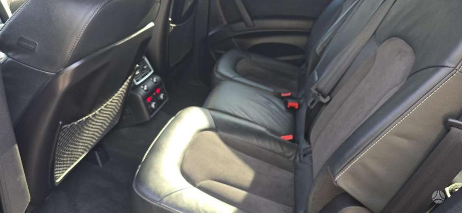 Melns Audi Q7 2014 Viļņa, ar dzinēja tilpumu 4.20 L un nobraukumu 332 tūkst. km par 13300 €, foto 16 vietnē AUTOMOTO.COM.LV