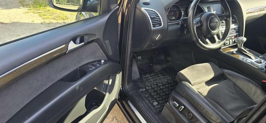 Melns Audi Q7 2014 Viļņa, ar dzinēja tilpumu 4.20 L un nobraukumu 332 tūkst. km par 13300 €, foto 18 vietnē AUTOMOTO.COM.LV