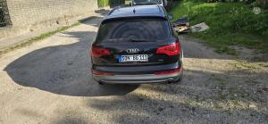 Melns Audi Q7 2014 Viļņa, ar dzinēja tilpumu 4.20 L un nobraukumu 332 tūkst. km par 13300 €, foto 20 vietnē AUTOMOTO.COM.LV