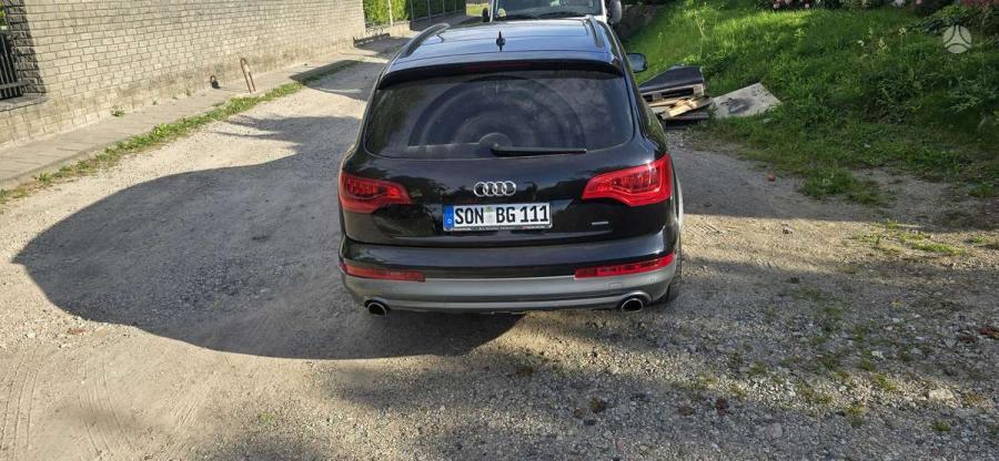 Melns Audi Q7 2014 Viļņa, ar dzinēja tilpumu 4.20 L un nobraukumu 332 tūkst. km par 13300 €, foto 20 vietnē AUTOMOTO.COM.LV