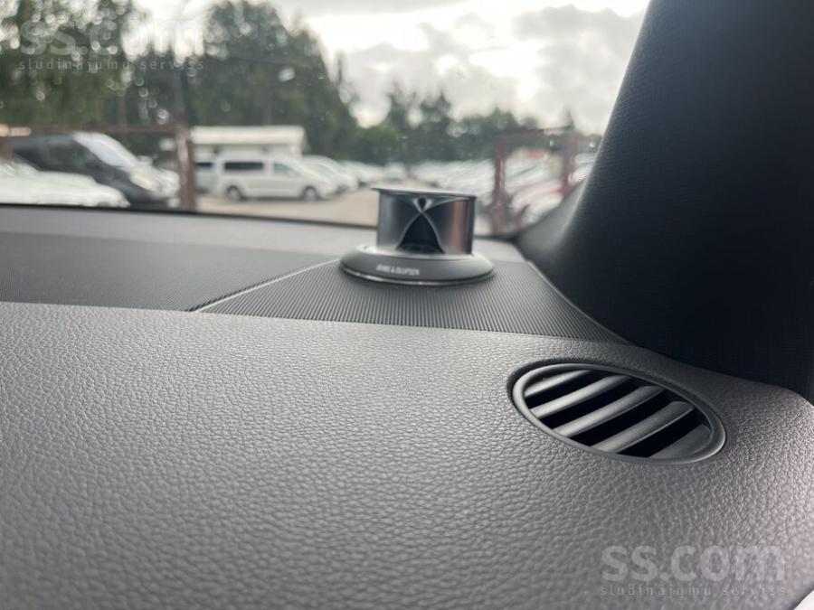 Black Audi Q7 2014 in Riga, with an engine capacity of 3.00 L and mileage of 0 thousand km for 13900 €, photo 16 on AUTOMOTO.COM.LV