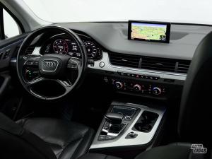 Black Audi Q7 2015 in Avizieniai, with an engine capacity of 3.00 L and mileage of 251 thousand km for 19900 €, photo 17 on AUTOMOTO.COM.LV