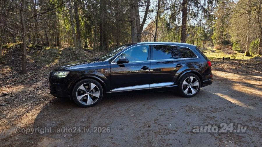 Black Audi Q7 2015 in Tallinn, with an engine capacity of 3.00 L and mileage of 350 thousand km for 16990 €, photo 1 on AUTOMOTO.COM.LV