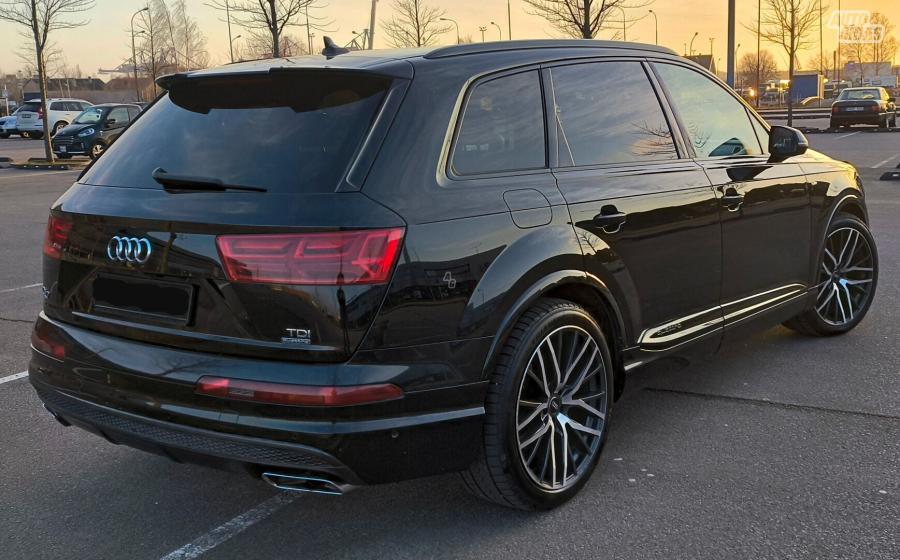 Black Audi Q7 2015 in Klaipeda, with an engine capacity of 3.00 L and mileage of 223 thousand km for 23900 €, photo 6 on AUTOMOTO.COM.LV