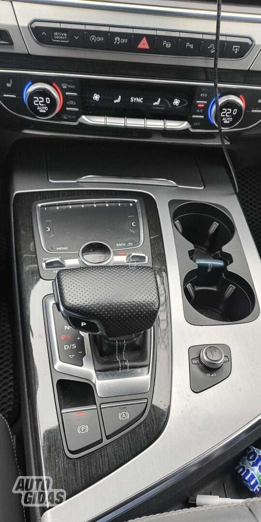 Black Audi Q7 2015 in Klaipeda, with an engine capacity of 3.00 L and mileage of 223 thousand km for 23900 €, photo 29 on AUTOMOTO.COM.LV