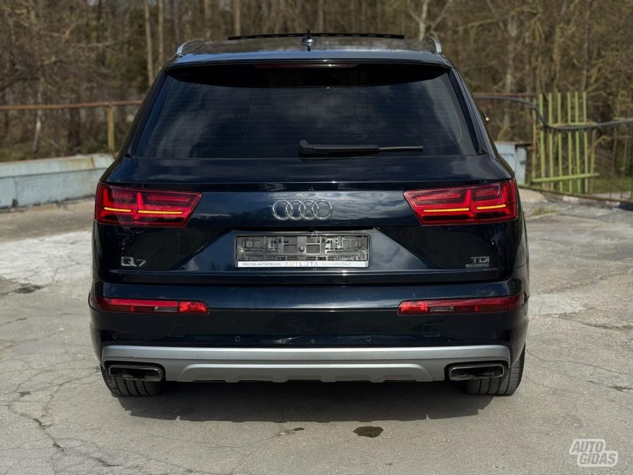 Melns Audi Q7 2015 Viļņa, ar dzinēja tilpumu 3.00 L un nobraukumu 289 tūkst. km par 19400 €, foto 17 vietnē AUTOMOTO.COM.LV