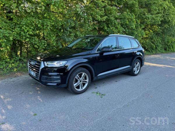 Black Audi Q7 2015 in Riga, with an engine capacity of 3.00 L and mileage of 191 thousand km for 17999 €, photo 1 on AUTOMOTO.COM.LV