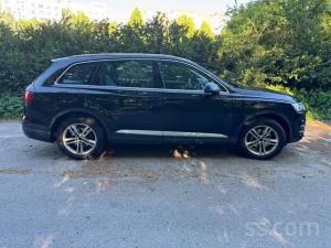 Black Audi Q7 2015 in Riga, with an engine capacity of 3.00 L and mileage of 191 thousand km for 17999 €, photo 4 on AUTOMOTO.COM.LV