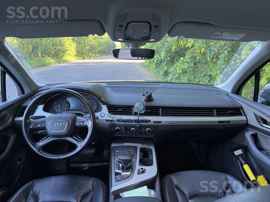 Black Audi Q7 2015 in Riga, with an engine capacity of 3.00 L and mileage of 191 thousand km for 17999 €, photo 6 on AUTOMOTO.COM.LV
