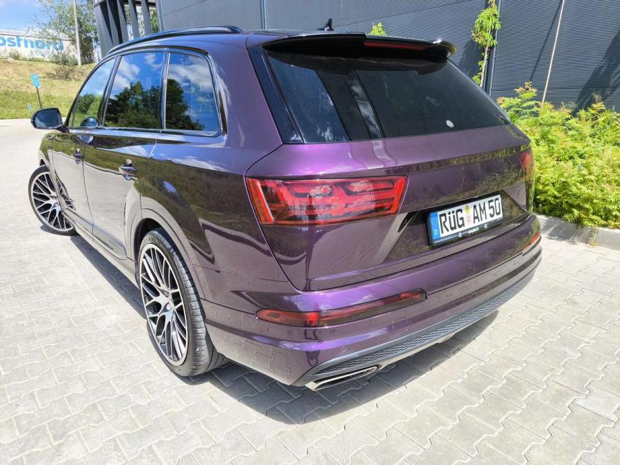Black Audi Q7 2015 in Vilnius, with an engine capacity of 2.97 L and mileage of 212 thousand km for 22800 €, photo 6 on AUTOMOTO.COM.LV