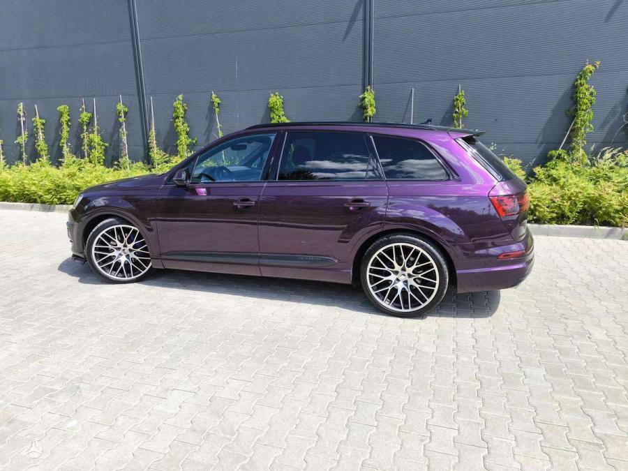 Black Audi Q7 2015 in Vilnius, with an engine capacity of 2.97 L and mileage of 212 thousand km for 22800 €, photo 8 on AUTOMOTO.COM.LV