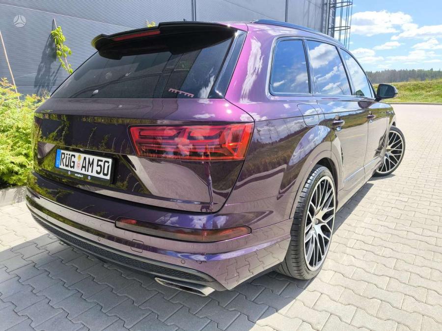 Black Audi Q7 2015 in Vilnius, with an engine capacity of 2.97 L and mileage of 212 thousand km for 22800 €, photo 10 on AUTOMOTO.COM.LV