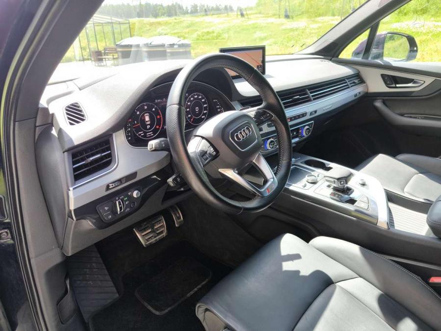 Black Audi Q7 2015 in Vilnius, with an engine capacity of 2.97 L and mileage of 212 thousand km for 22800 €, photo 13 on AUTOMOTO.COM.LV