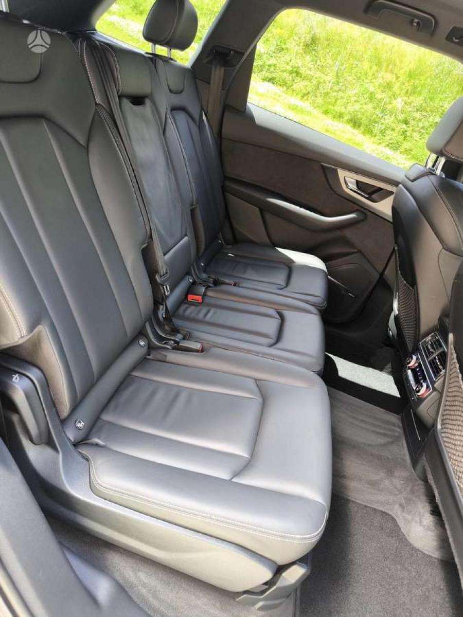 Black Audi Q7 2015 in Vilnius, with an engine capacity of 2.97 L and mileage of 212 thousand km for 22800 €, photo 18 on AUTOMOTO.COM.LV
