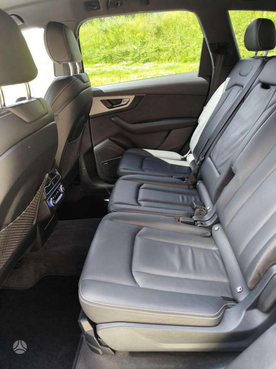 Black Audi Q7 2015 in Vilnius, with an engine capacity of 2.97 L and mileage of 212 thousand km for 22800 €, photo 19 on AUTOMOTO.COM.LV