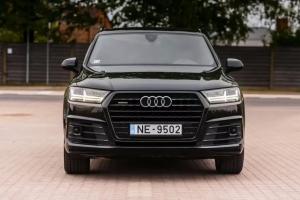 Black Audi Q7 2015 in Jelgava, with an engine capacity of 3.00 L and mileage of 169 thousand km for 29990 €, photo 3 on AUTOMOTO.COM.LV