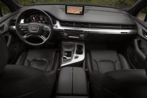 Black Audi Q7 2015 in Jelgava, with an engine capacity of 3.00 L and mileage of 169 thousand km for 29990 €, photo 9 on AUTOMOTO.COM.LV