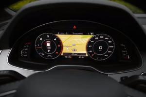 Black Audi Q7 2015 in Jelgava, with an engine capacity of 3.00 L and mileage of 169 thousand km for 29990 €, photo 13 on AUTOMOTO.COM.LV