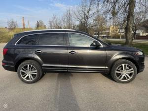 Black Audi Q7 2015 in Kaunas, with an engine capacity of 2.97 L and mileage of 278 thousand km for 8500 €, photo 3 on AUTOMOTO.COM.LV