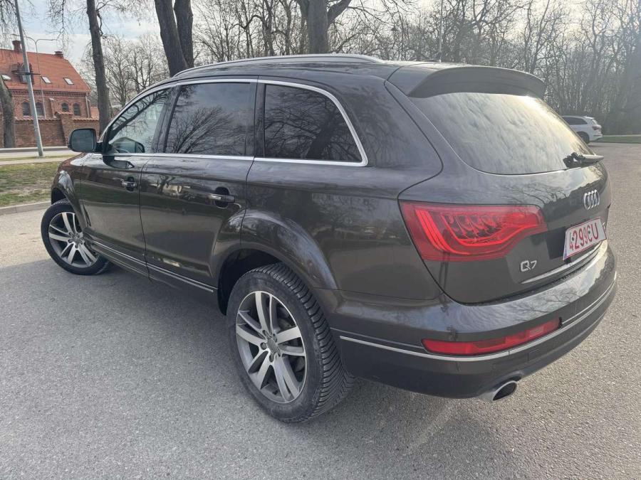 Black Audi Q7 2015 in Kaunas, with an engine capacity of 2.97 L and mileage of 278 thousand km for 8500 €, photo 11 on AUTOMOTO.COM.LV