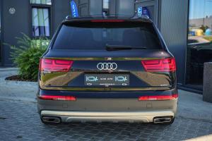 Black Audi Q7 2015 in Kaunas, with an engine capacity of 2.97 L and mileage of 239 thousand km for 22950 €, photo 13 on AUTOMOTO.COM.LV