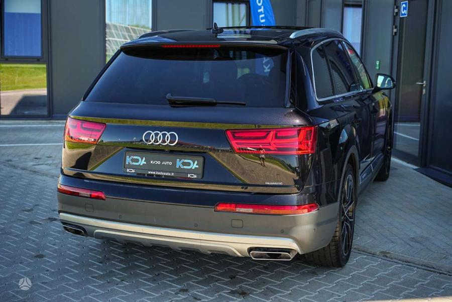 Black Audi Q7 2015 in Kaunas, with an engine capacity of 2.97 L and mileage of 239 thousand km for 22950 €, photo 14 on AUTOMOTO.COM.LV