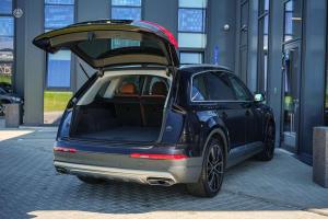 Black Audi Q7 2015 in Kaunas, with an engine capacity of 2.97 L and mileage of 239 thousand km for 22950 €, photo 15 on AUTOMOTO.COM.LV