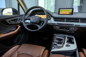 Black Audi Q7 2015 in Kaunas, with an engine capacity of 2.97 L and mileage of 239 thousand km for 22950 €, photo 19 on AUTOMOTO.COM.LV