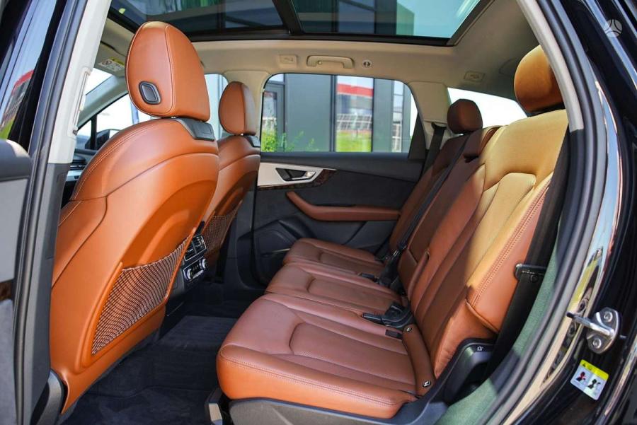 Black Audi Q7 2015 in Kaunas, with an engine capacity of 2.97 L and mileage of 239 thousand km for 22950 €, photo 36 on AUTOMOTO.COM.LV