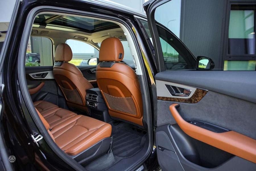 Black Audi Q7 2015 in Kaunas, with an engine capacity of 2.97 L and mileage of 239 thousand km for 22950 €, photo 38 on AUTOMOTO.COM.LV
