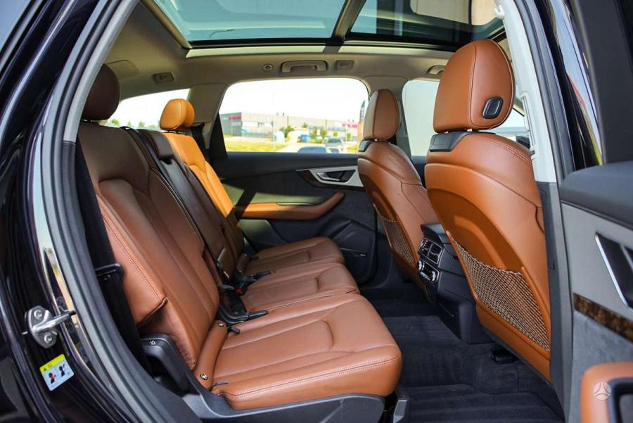 Black Audi Q7 2015 in Kaunas, with an engine capacity of 2.97 L and mileage of 239 thousand km for 22950 €, photo 39 on AUTOMOTO.COM.LV