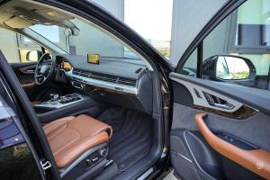 Black Audi Q7 2015 in Kaunas, with an engine capacity of 2.97 L and mileage of 239 thousand km for 22950 €, photo 40 on AUTOMOTO.COM.LV