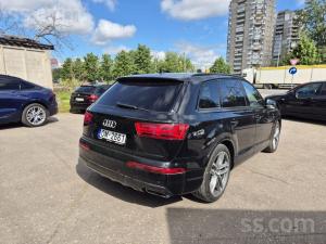 Black Audi Q7 2015 in Riga, with an engine capacity of 3.00 L and mileage of 157 thousand km for 17990 €, photo 7 on AUTOMOTO.COM.LV