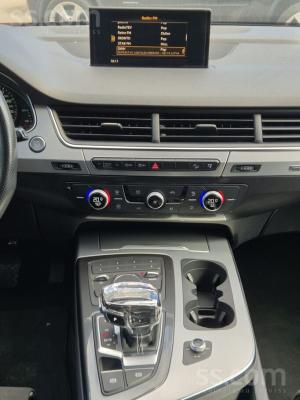 Black Audi Q7 2015 in Riga, with an engine capacity of 3.00 L and mileage of 157 thousand km for 17990 €, photo 13 on AUTOMOTO.COM.LV