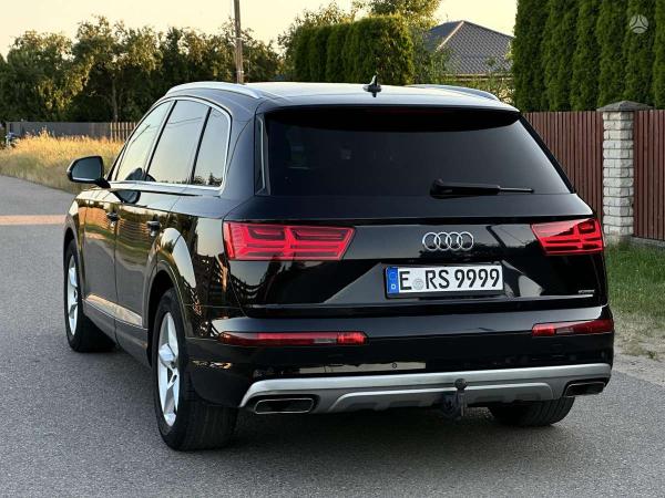 Melns Audi Q7 2015 Viļņa, ar dzinēja tilpumu 2.97 L un nobraukumu 190 tūkst. km par 24999 €, foto 4 vietnē AUTOMOTO.COM.LV