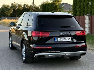 Black Audi Q7 2015 in Vilnius, with an engine capacity of 2.97 L and mileage of 190 thousand km for 24999 €, photo 5 on AUTOMOTO.COM.LV