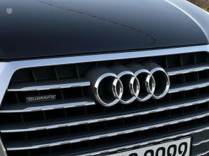 Black Audi Q7 2015 in Vilnius, with an engine capacity of 2.97 L and mileage of 190 thousand km for 24999 €, photo 14 on AUTOMOTO.COM.LV