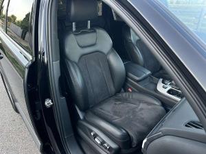 Black Audi Q7 2015 in Vilnius, with an engine capacity of 2.97 L and mileage of 190 thousand km for 24999 €, photo 18 on AUTOMOTO.COM.LV