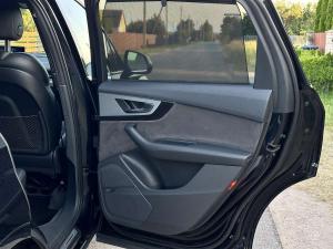 Black Audi Q7 2015 in Vilnius, with an engine capacity of 2.97 L and mileage of 190 thousand km for 24999 €, photo 19 on AUTOMOTO.COM.LV