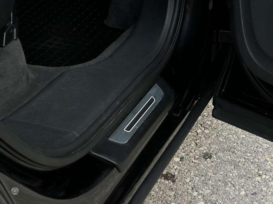 Black Audi Q7 2015 in Vilnius, with an engine capacity of 2.97 L and mileage of 190 thousand km for 24999 €, photo 21 on AUTOMOTO.COM.LV