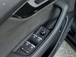 Black Audi Q7 2015 in Vilnius, with an engine capacity of 2.97 L and mileage of 190 thousand km for 24999 €, photo 27 on AUTOMOTO.COM.LV