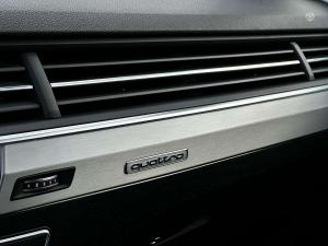 Black Audi Q7 2015 in Vilnius, with an engine capacity of 2.97 L and mileage of 190 thousand km for 24999 €, photo 52 on AUTOMOTO.COM.LV