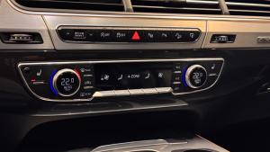 Melns Audi Q7 2015 Rīga, ar dzinēja tilpumu 3.00 L un nobraukumu 320 tūkst. km par 18990 €, foto 18 vietnē AUTOMOTO.COM.LV