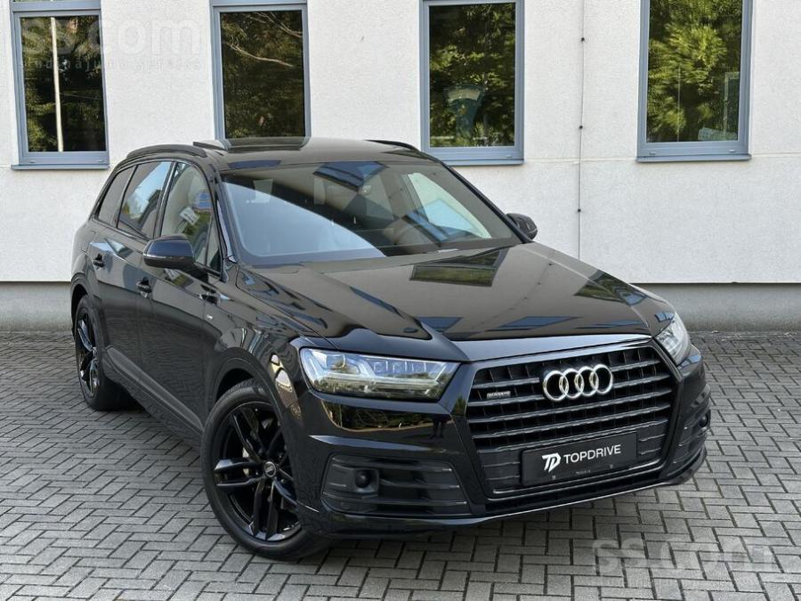 Black Audi Q7 2015 in Jelgava, with an engine capacity of 3.00 L and mileage of 233 thousand km for 24900 €, photo 1 on AUTOMOTO.COM.LV