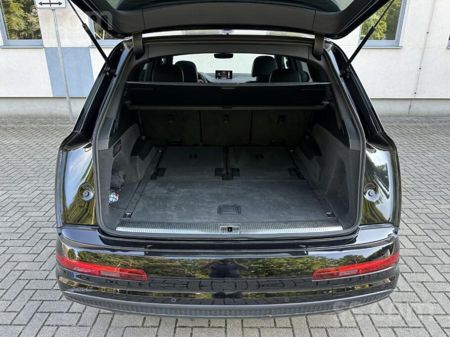 Black Audi Q7 2015 in Jelgava, with an engine capacity of 3.00 L and mileage of 233 thousand km for 24900 €, photo 9 on AUTOMOTO.COM.LV