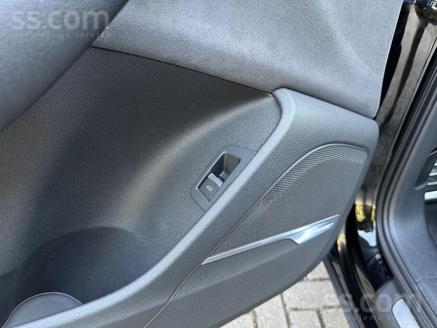 Black Audi Q7 2015 in Jelgava, with an engine capacity of 3.00 L and mileage of 233 thousand km for 24900 €, photo 19 on AUTOMOTO.COM.LV
