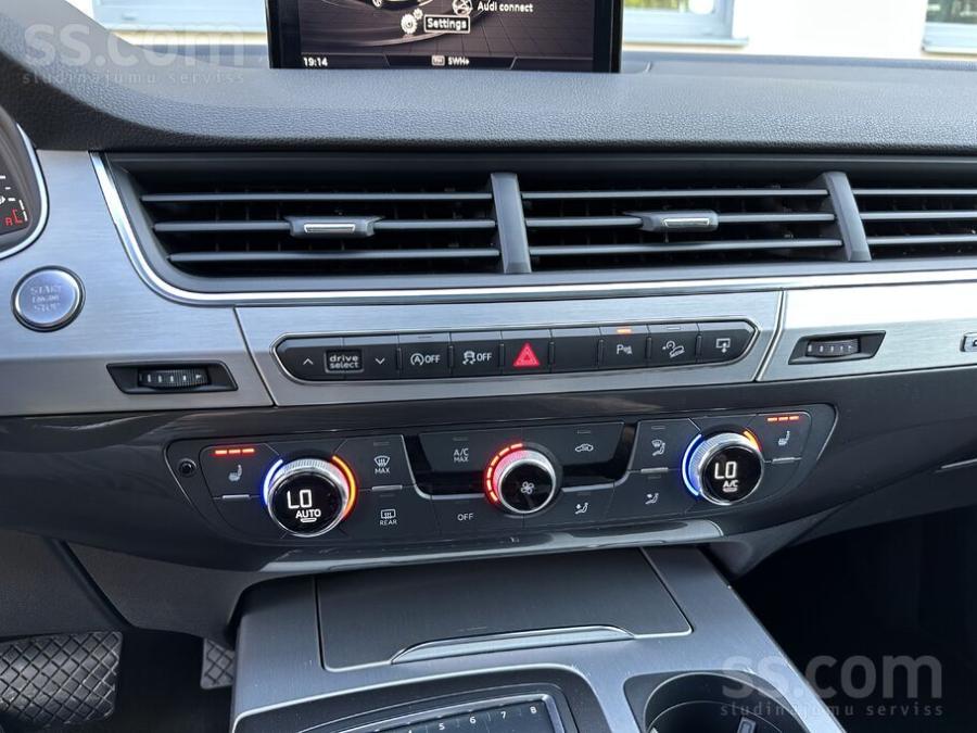 Black Audi Q7 2015 in Jelgava, with an engine capacity of 3.00 L and mileage of 233 thousand km for 24900 €, photo 26 on AUTOMOTO.COM.LV