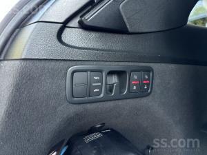 Black Audi Q7 2015 in Jelgava, with an engine capacity of 3.00 L and mileage of 233 thousand km for 24900 €, photo 31 on AUTOMOTO.COM.LV